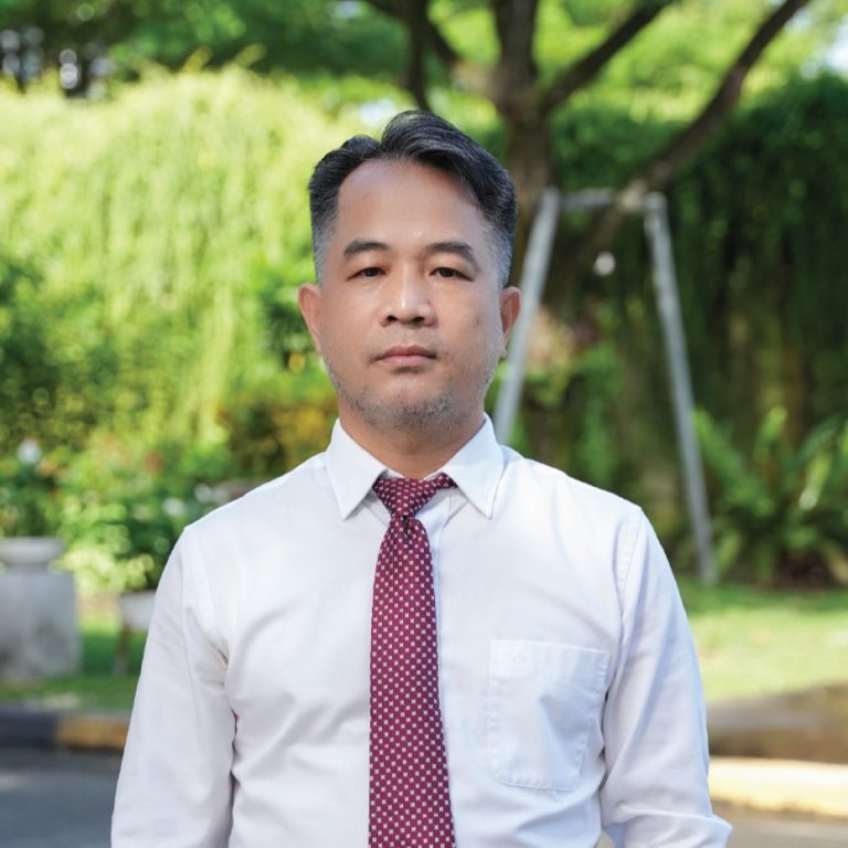 TS Nguyễn Bạch Đằng | Khoa QTKD | Eastern International University